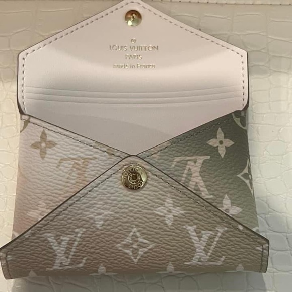 Louis Vuitton | Bags | Louis Vuitton Limited Edition Summer Pool Small ...